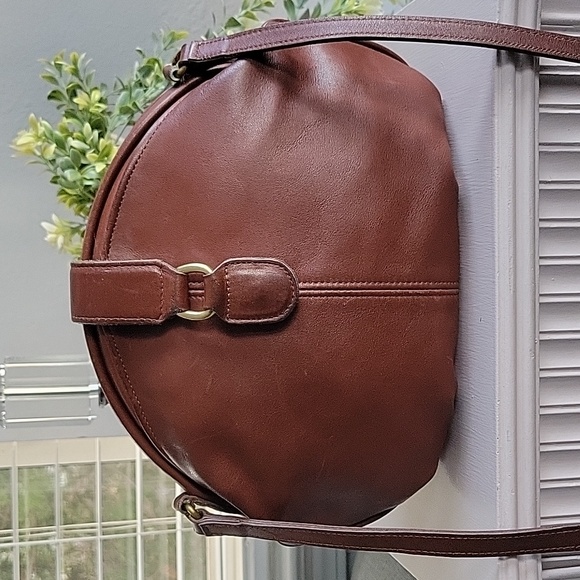 Coach | Bags | Vintage Coach Mahogany Laurel Clamshell Crossbody ...